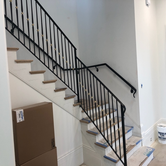 AIDI142 - Matte Black Railing with Brass Accents