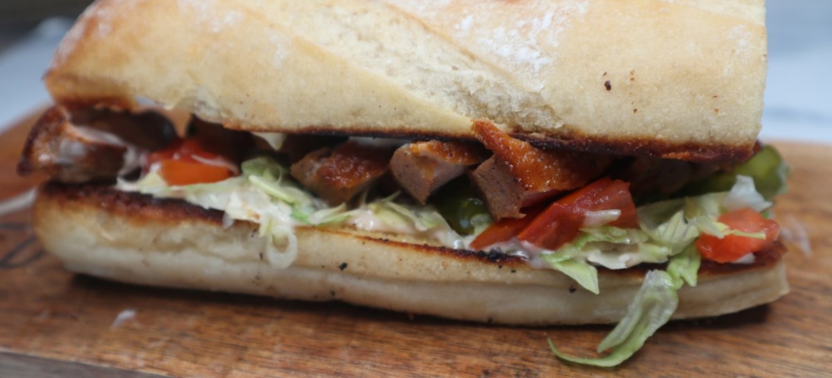 Cajun Duck Po’boy | Maple Leaf Farms
