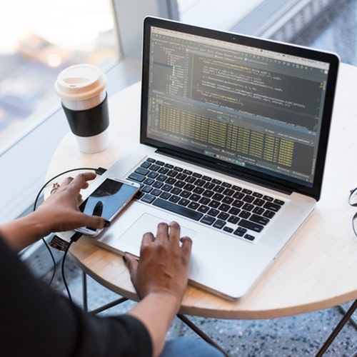 Ventajas y desventajas de usar JavaScript en la programación web ...