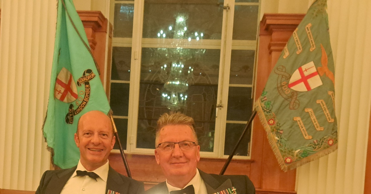 600 Squadron flies in to the Hall