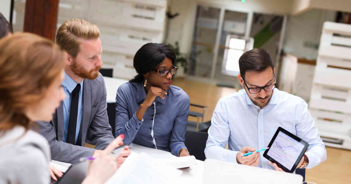 How to Assess Your Competitors’ Strengths and Weaknesses