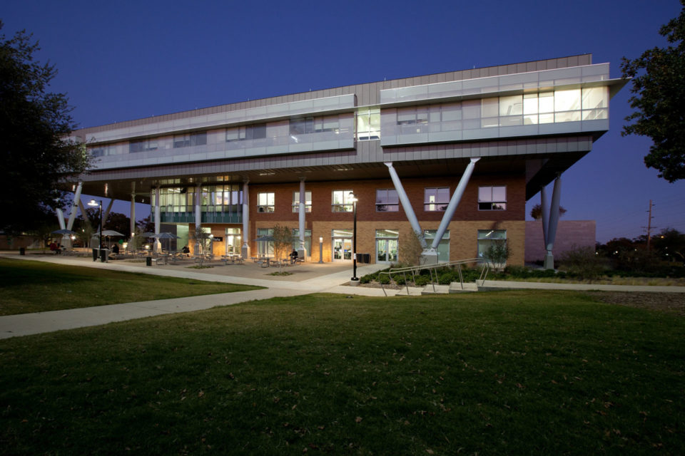 University of North Texas Denton Business Leadership Center - ennead