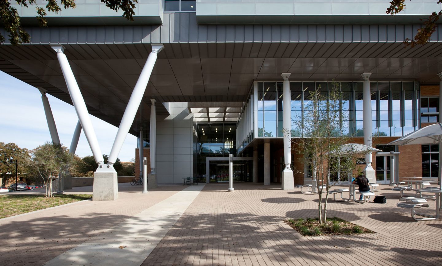 University of North Texas Denton Business Leadership Center - ennead