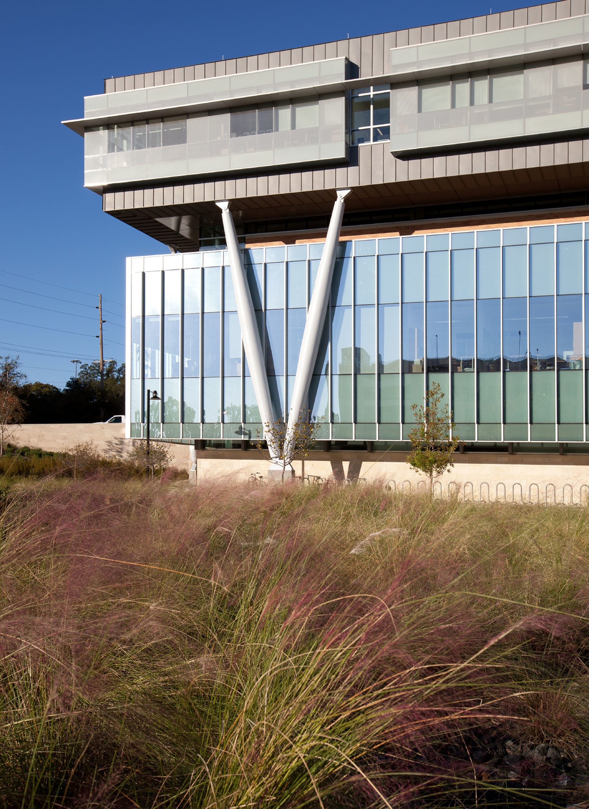 University of North Texas Denton Business Leadership Center - ennead