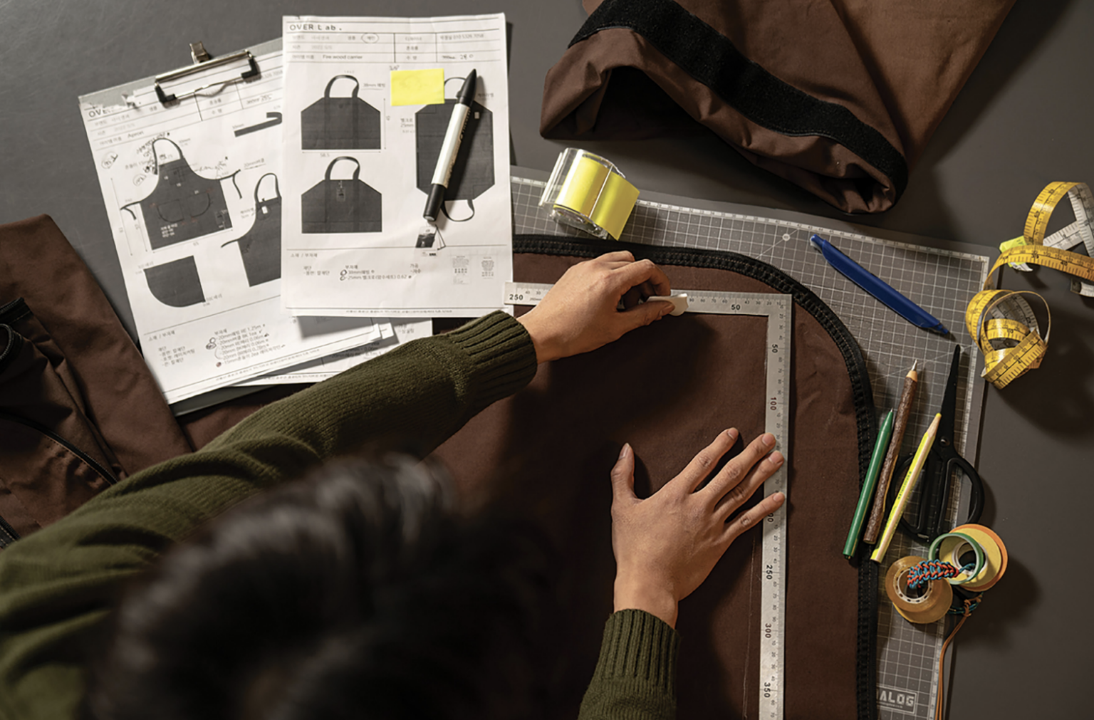 No Textile Left Behind: iKamper Apron and More, Made From Excess Tent ...