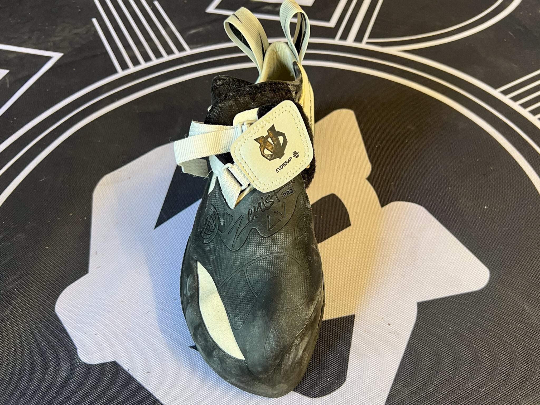 Full Foot Tensioning: Evolv Zenist Pro First Look Review