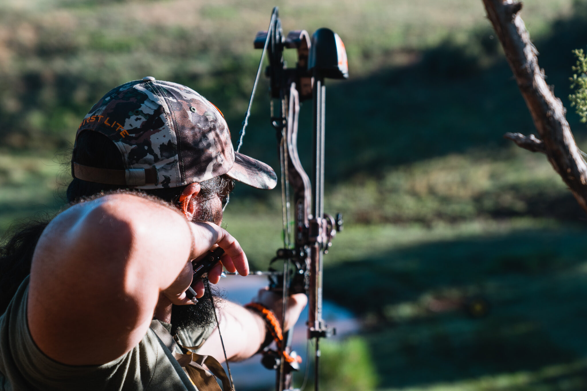 Common Types of Archery Bows: Compound, Recurve, Longbow, and Self Bow