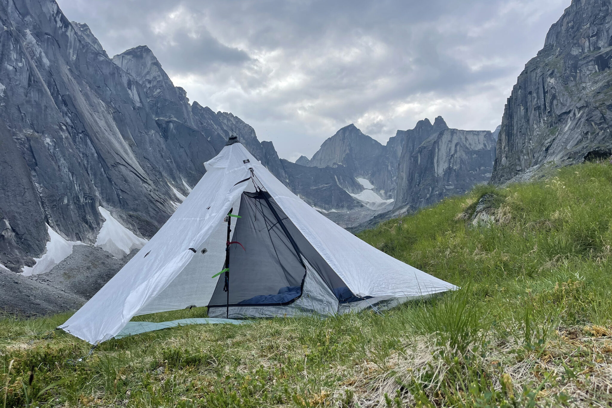 Hyperlite UltaMid 4 Ultralight Tent Review: A Featherlight Palace