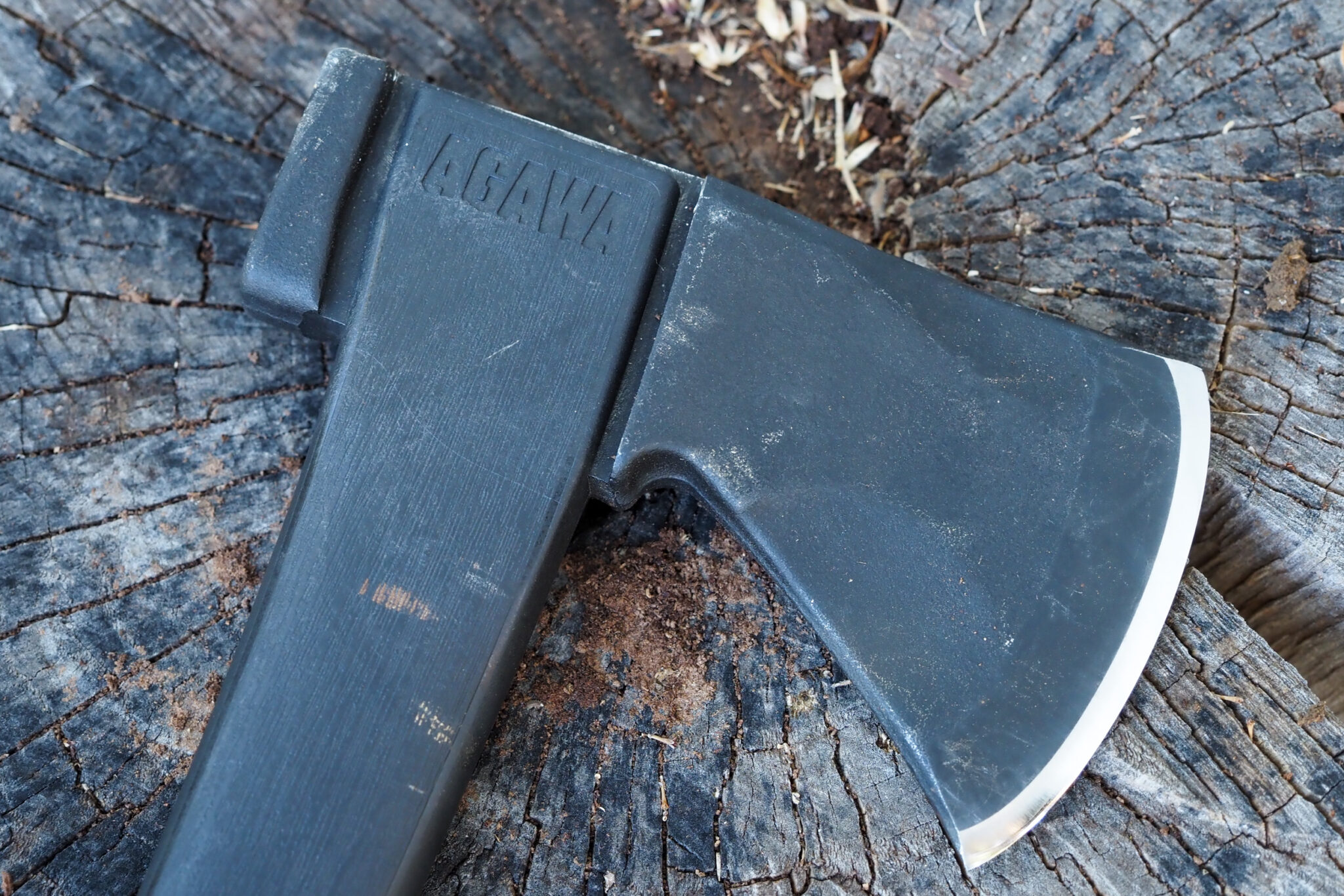 AGAWA ADK26 First Look: Packable Hatchet Transforms Into an Axe ...