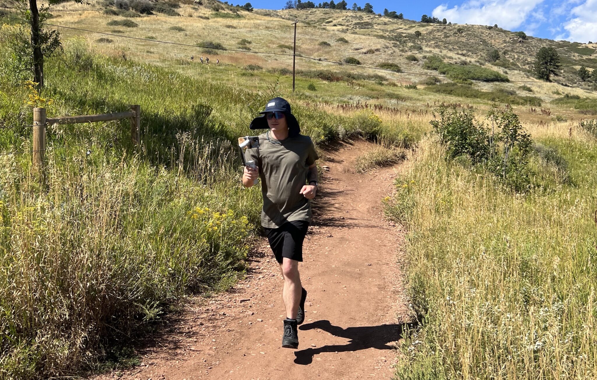 Insta360 Flow Stabilizer Review: Great Action Shots With AI Gadget