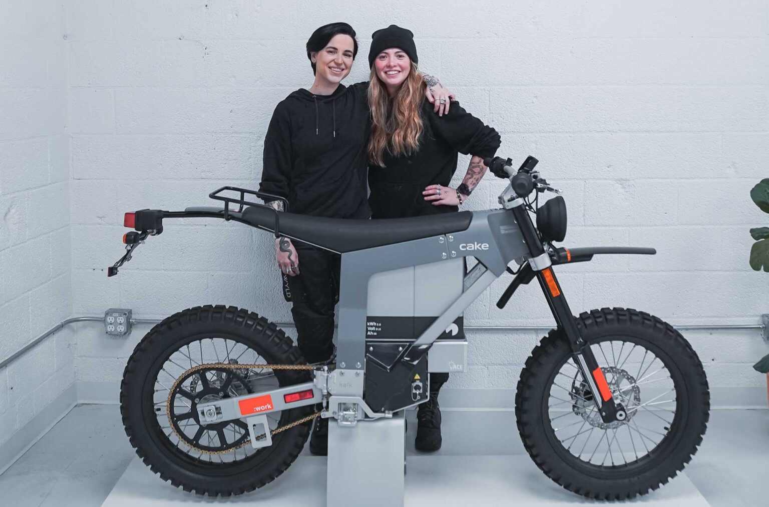 A Piece of CAKE: 2 Women Cross the US on Electric Motorcycles