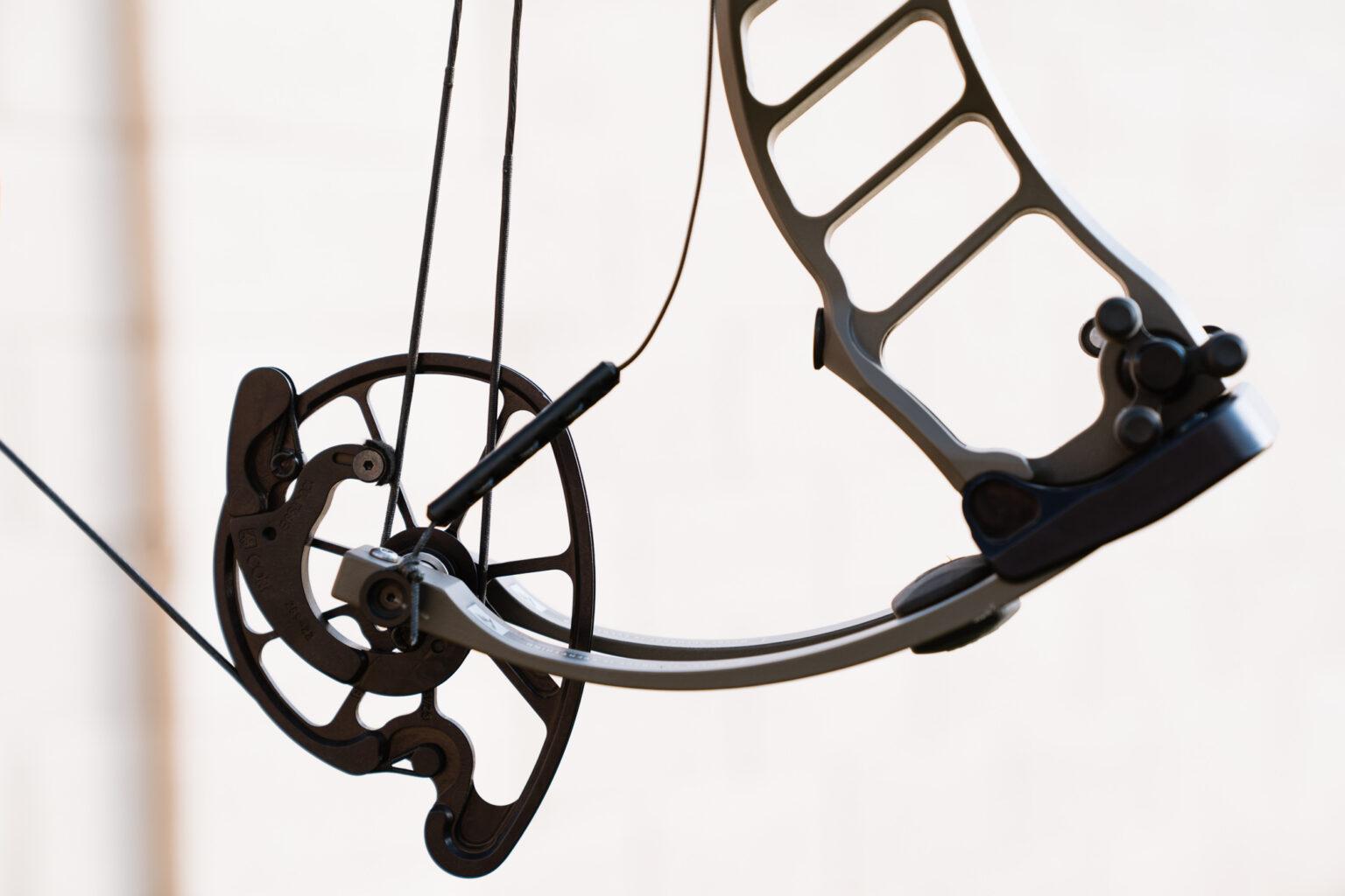 Hamskea Everest Arrow Rest Review: Solid Reliability to Send It