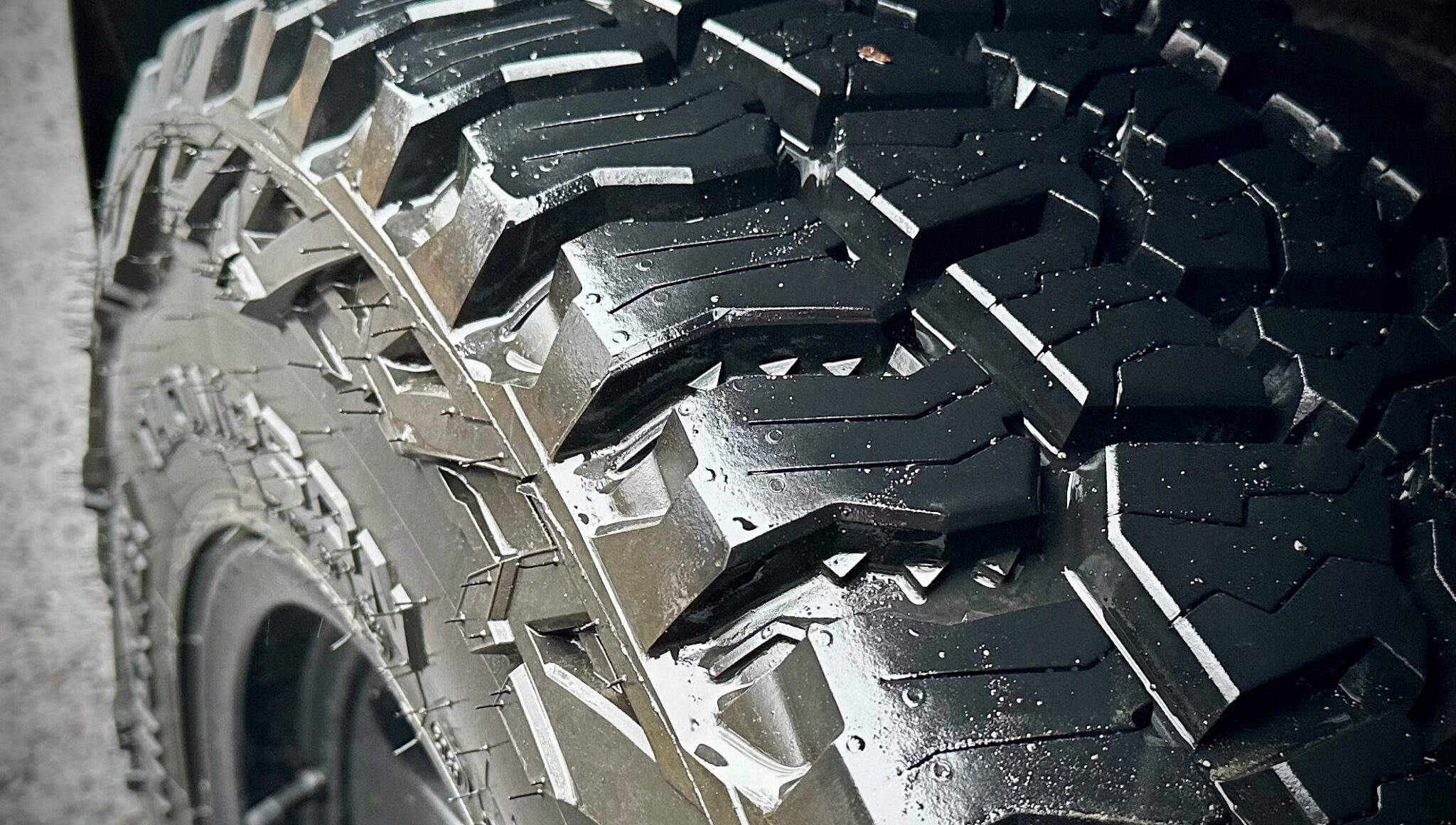 Mickey Thompson Baja Boss A/T Tires Review: Aggressive Looks, Quiet Ride