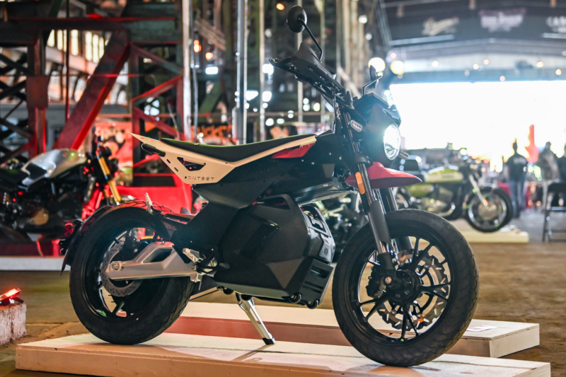 Ryvid Outset Debut: Urban Escapade Electric Motorcycle