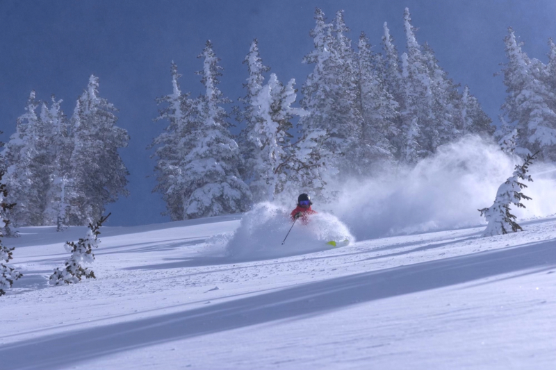 Prosthetics on Peaks: Meet the Pro Skier Leading Folks to New Heights