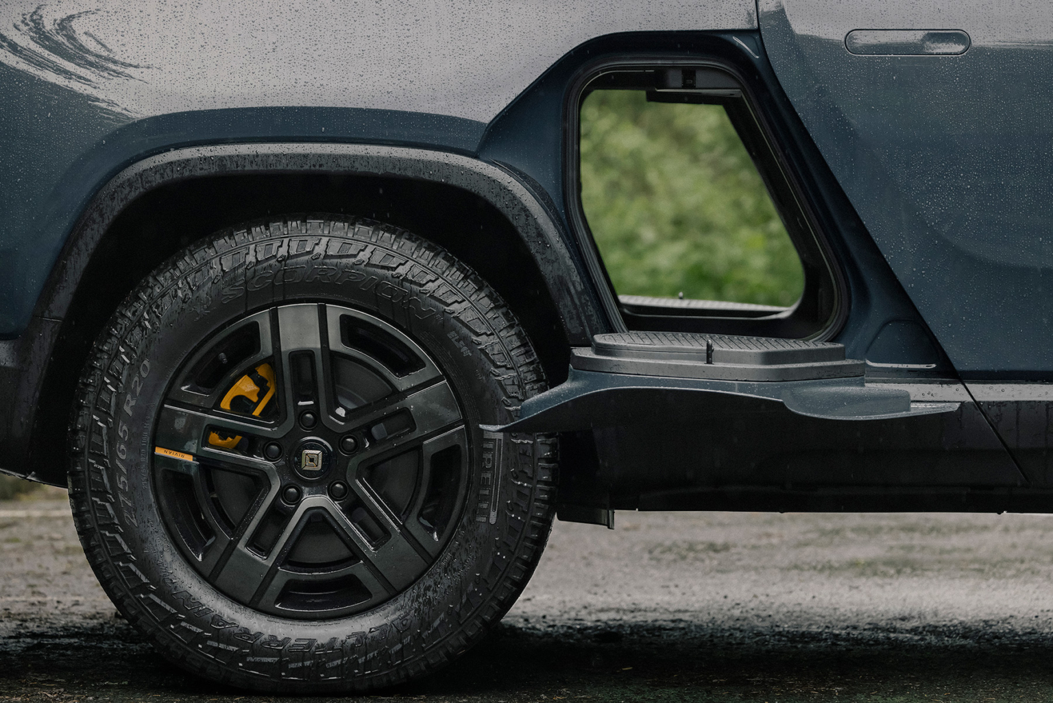 Rivian Unveils Gen 2 R1T, R1S: Same Look, More Goodies