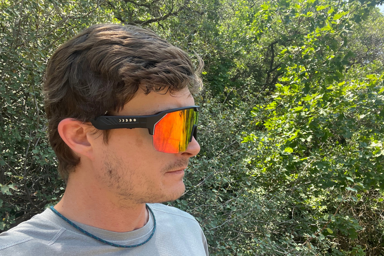 Chamelo Music Shield Sunglasses Review: Manually Adjust Tint, Jam Out ...