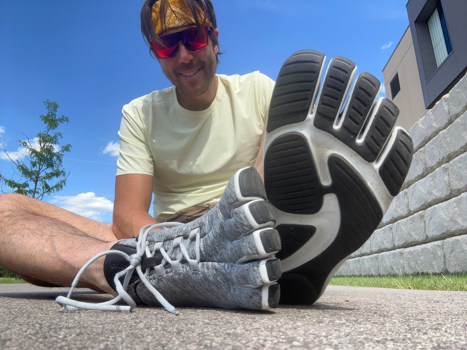 Peluva Lightweight Trainer 'Toe Shoe' Review | GearJunkie Tested