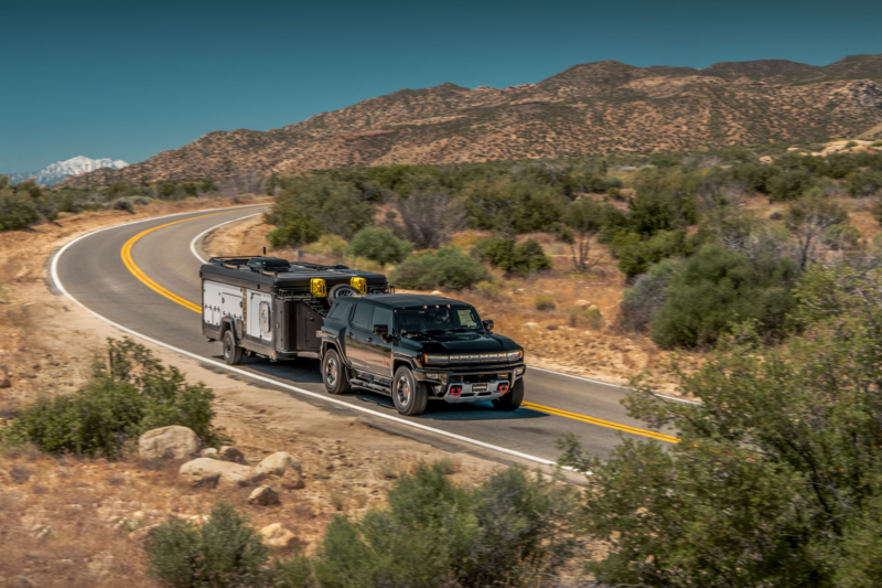 Exodus Rigs Capax: Garageable, Off-Grid-Capable Travel Trailer