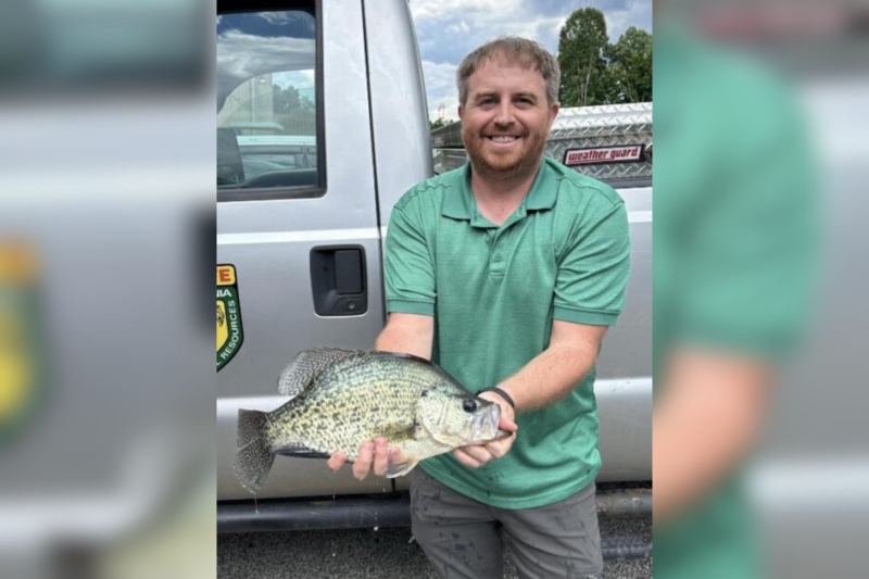 Fishing Buddies Break State Crappie Record Minutes Apart