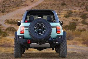 Big Booty, Open Top, Off-Road Machine: Toyota Land Cruiser ROX Concept ...