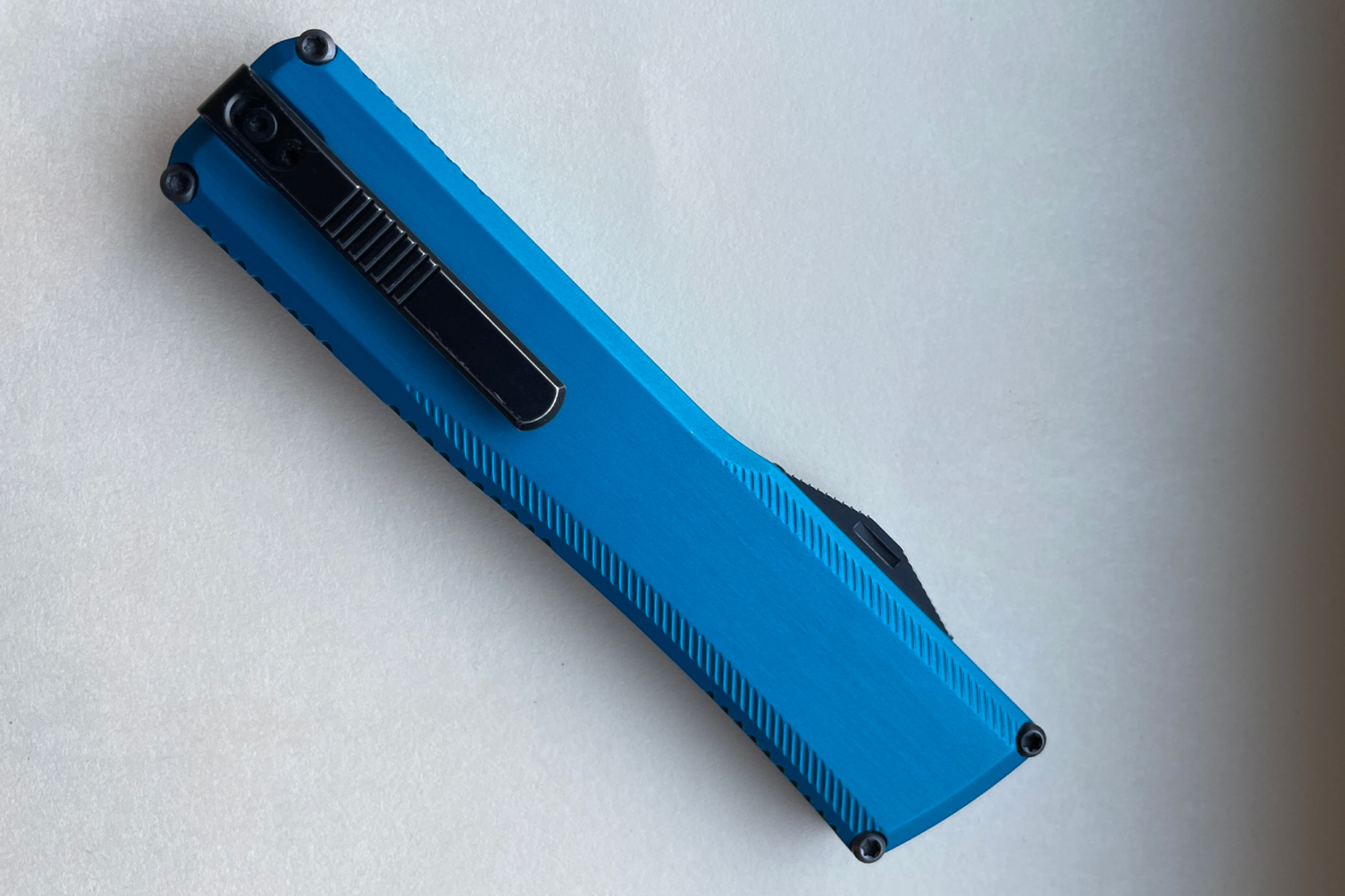 Best Value in Automatic Knives? Axial Shift Gen 3 Review | GearJunkie ...