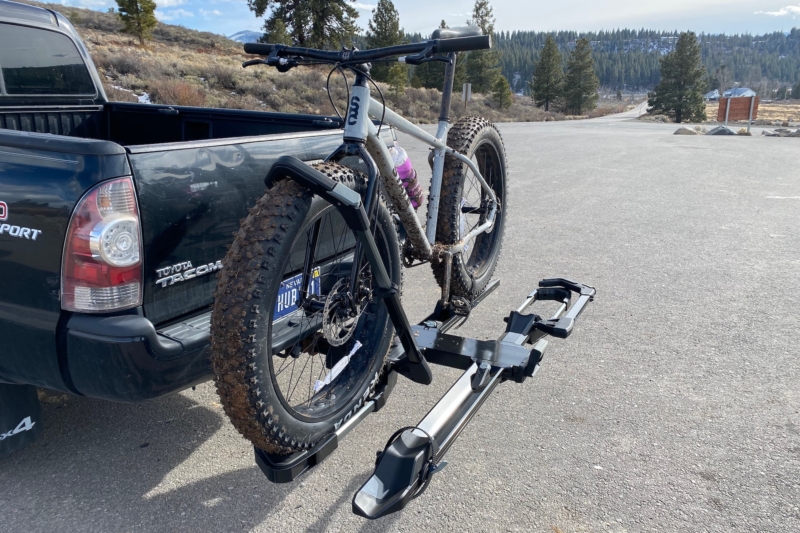 Budget Brand Goes Premium: Saris Edge Hitch Bike Rack First Look Review ...