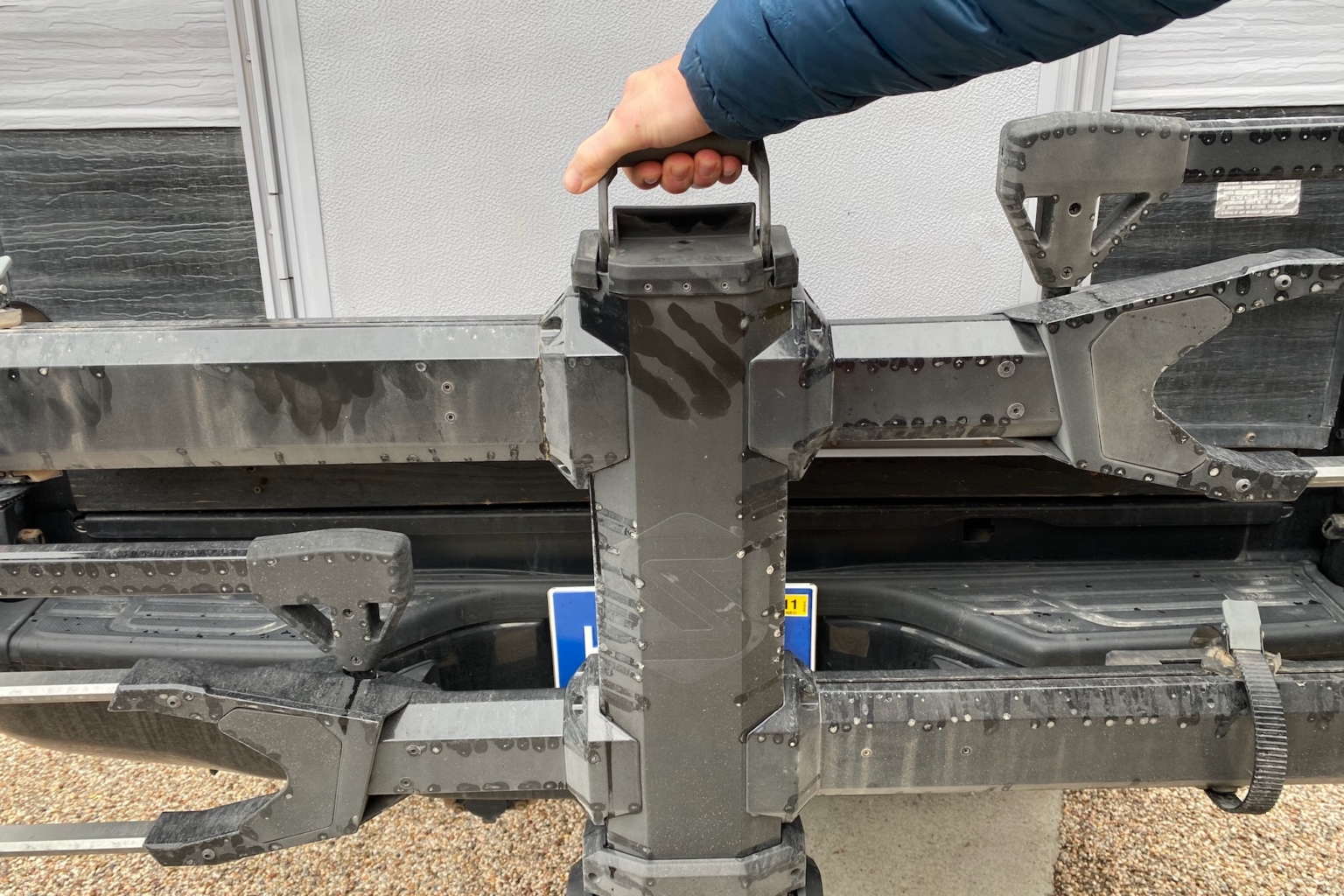 Budget Brand Goes Premium: Saris Edge Hitch Bike Rack First Look Review ...