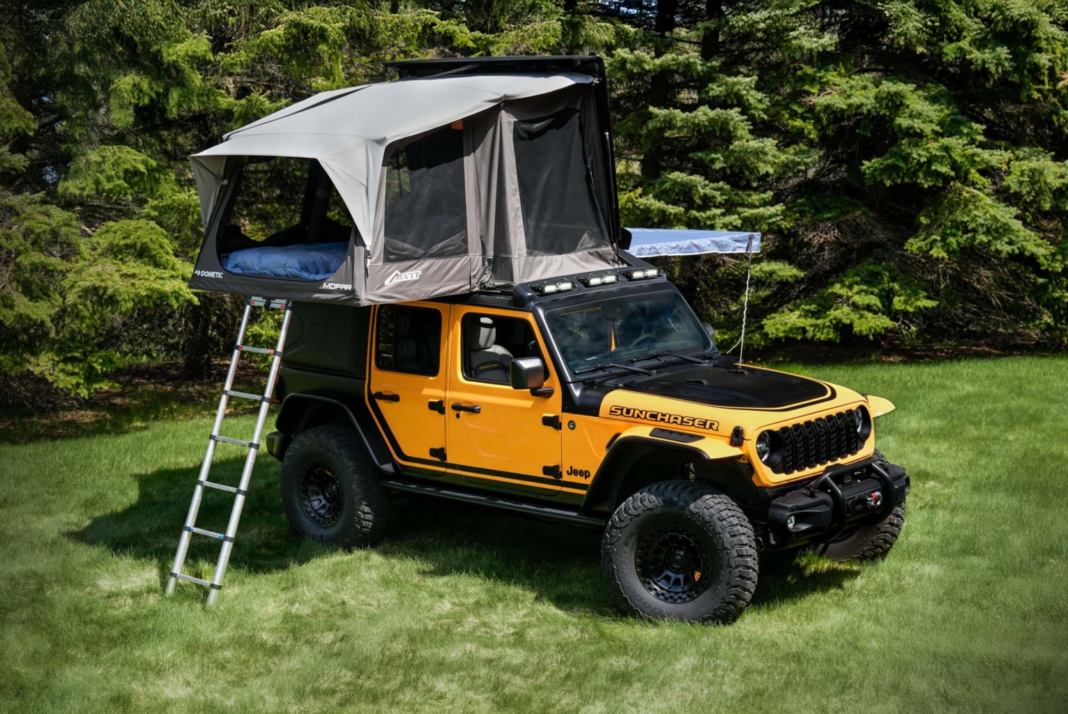 Jeep ARTT Concept: Inflatable, Lightweight, Integrated Rooftop Tent and ...