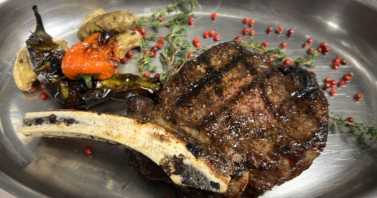 Crown Block - Steakhouse Restaurant in Dallas, TX