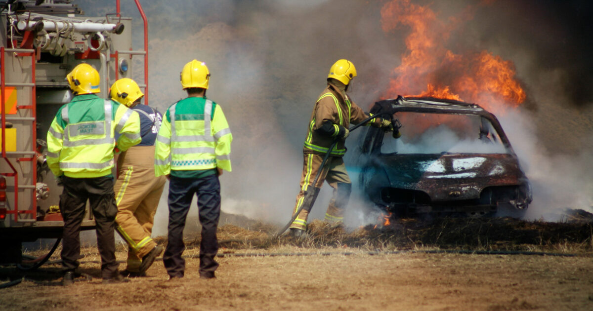 Design fire scenarios for hazard assessment of electric and internal ...