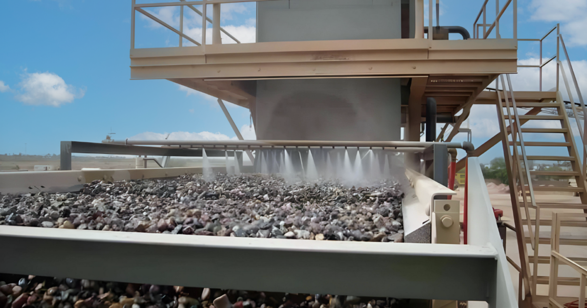 How to Choose the Right Type of Screen Media for Your… | McLanahan