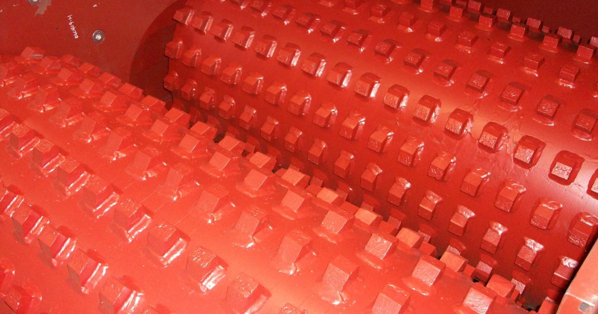 When to Change Your Roll Segments: 5 Signs It’s Time to… | McLanahan