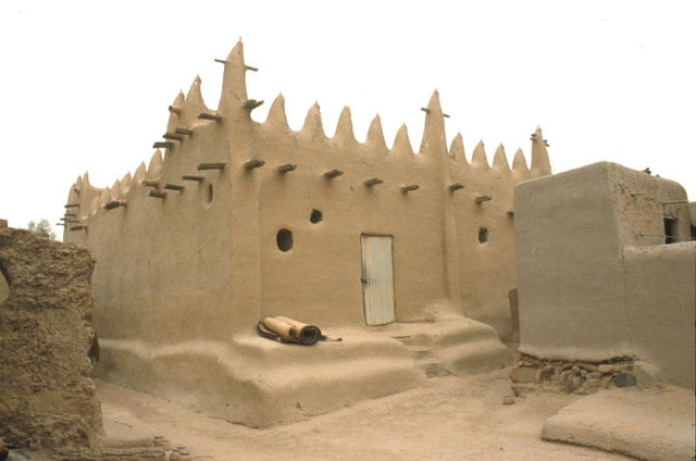 Komio Mosque | Archnet