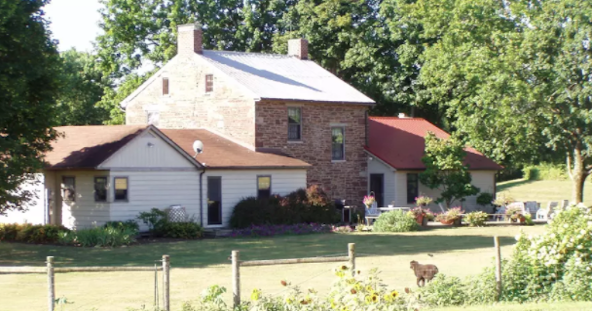 You Can Rent These Haunted Houses Around the Country