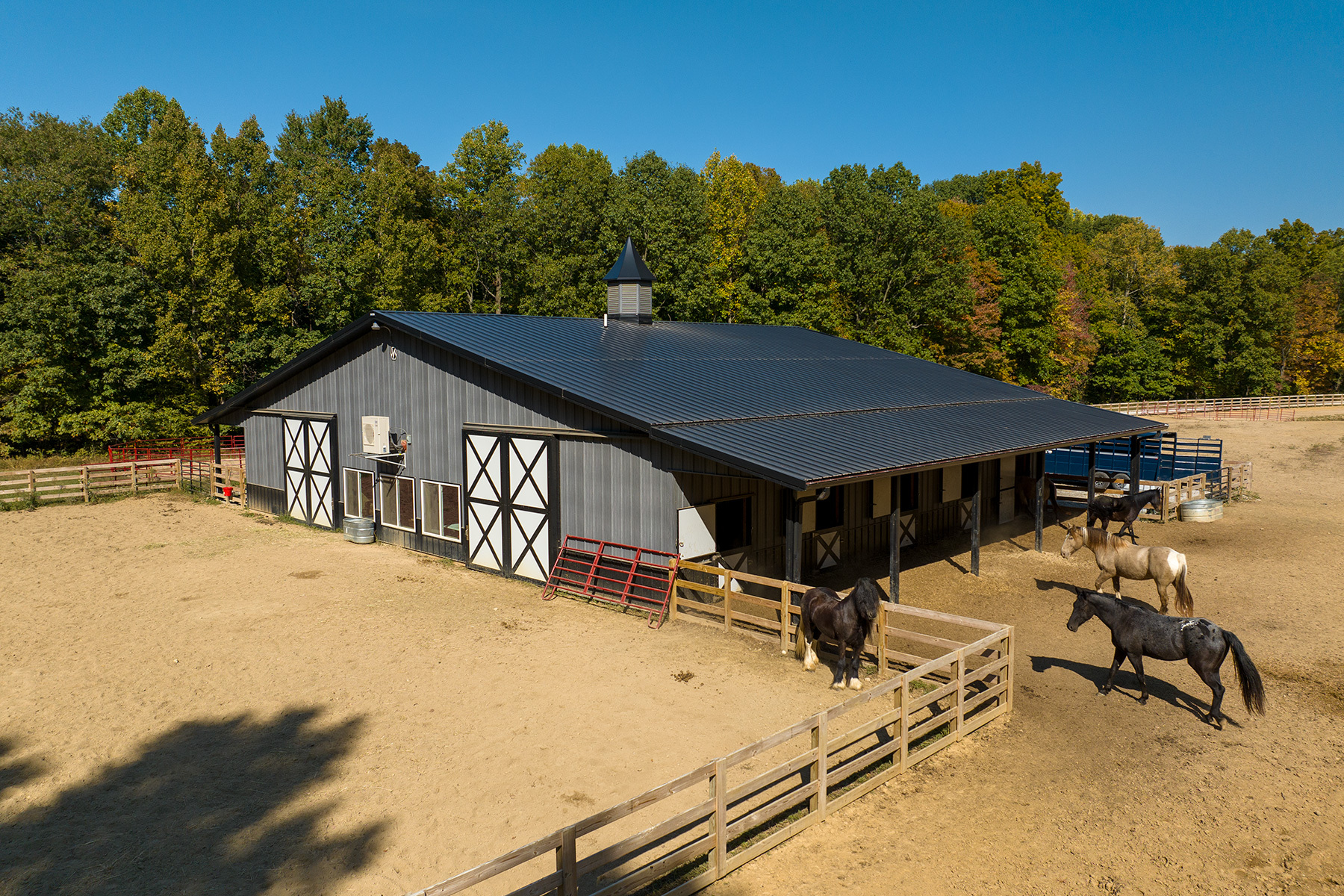 Randy's Stall Barn