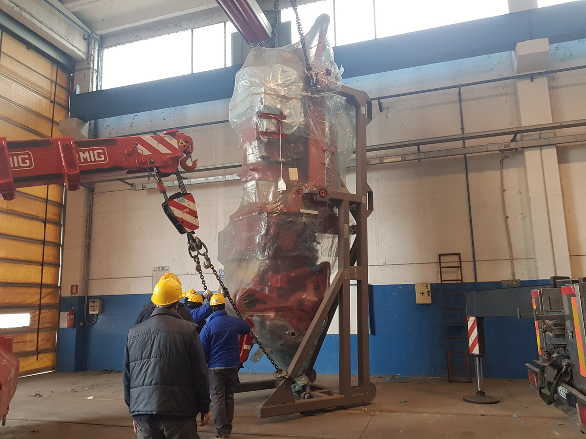 MH-WIRTH Top Drive DDM-650 AC new for Sale | Drilling - Dockstr MH-WIRTH Top Drive DDM-650 AC new for Sale | Drilling - Dockstr