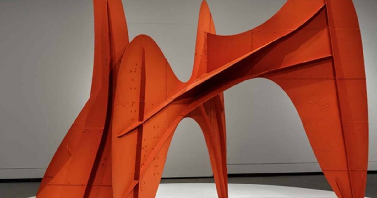 alexander calder stabile sculptures